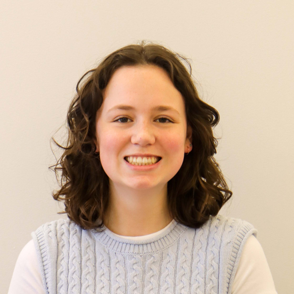 Molly Stewart – iStudio Lab